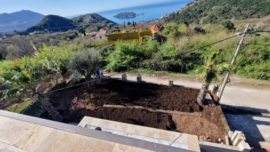 House with a pool and sea view, Marovici | Montenegro Prospects