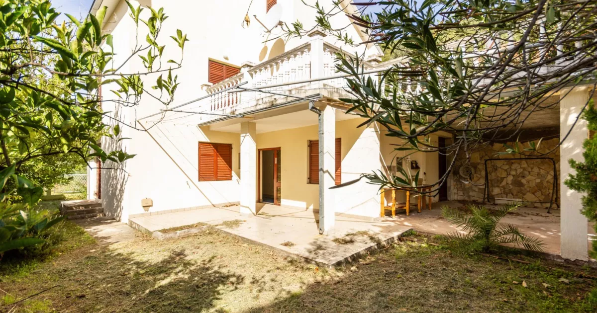House with a yard in Djenovici | Montenegro Prospects
