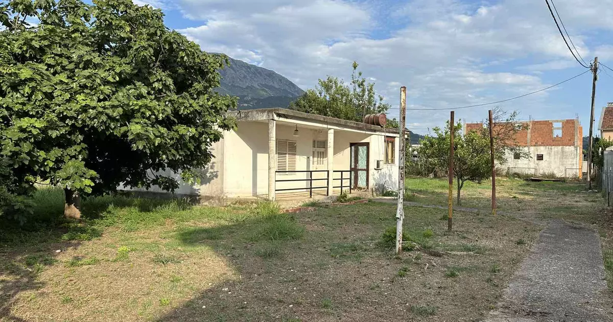 House with a large plot in a good location, Polje | Montenegro Prospects